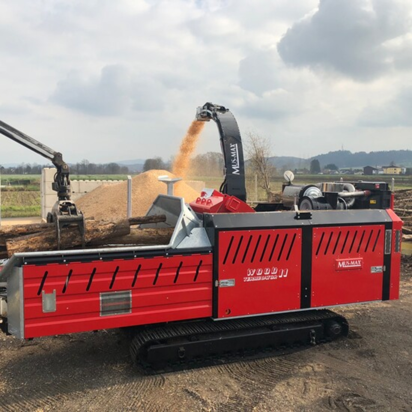 Mus-Max Tracked Diesel Engine Wood Chippers | Jas P Wilson